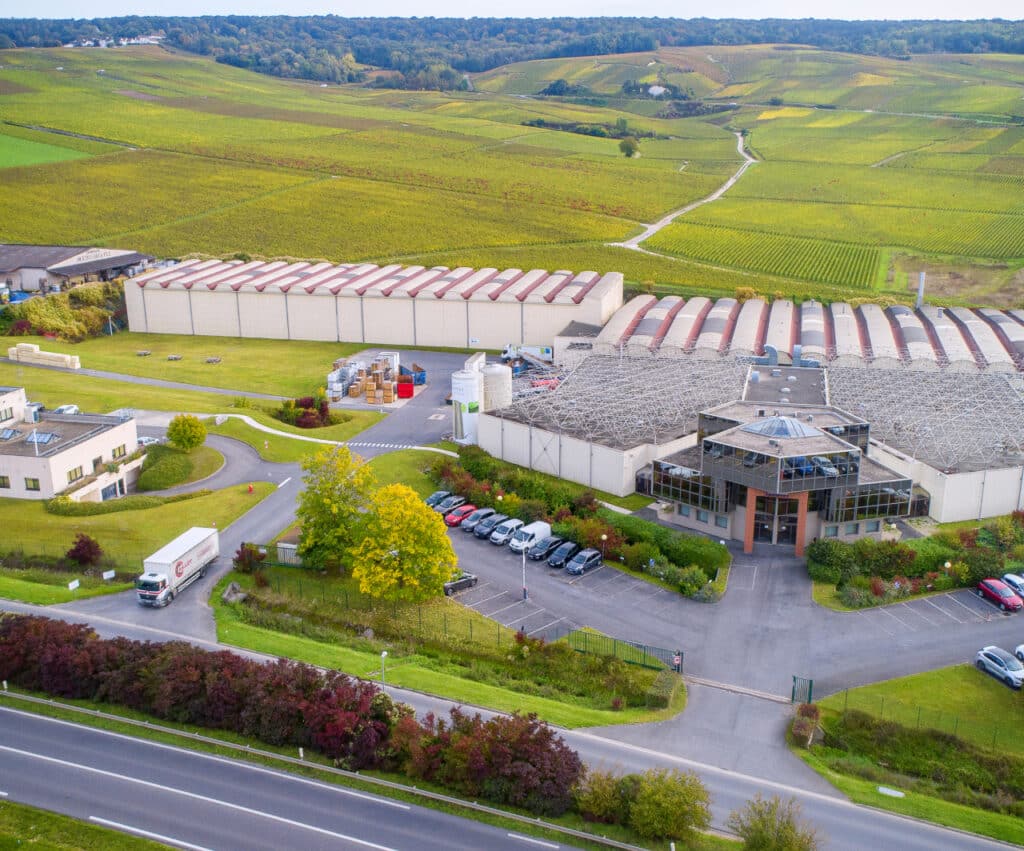 Unsere industrielle stärke | Crealis leader in closure solutions